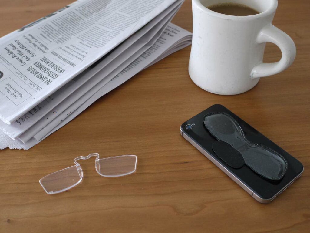 Smartphone Glasses - Expo Design Inc.